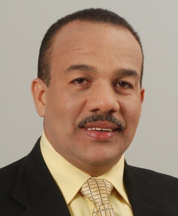 Del rey Jorge VI a Gonzalo Castillo / Nicolás Mateo – El Granero del Sur