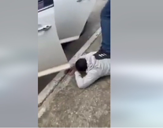 Apresan hombre que tenía una mujer secuestrada en Bonao VIDEO – El ... Apresan hombre que tenía una mujer secuestrada en Bonao VIDEO – El ...